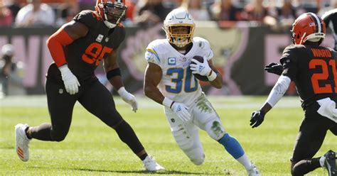 Browns Cb Denzel Ward Ruled Out During Chargers Game Due To Concussion