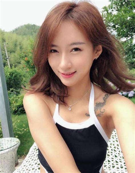 组图：1米84篮球女神笑容甜美 被称“篮坛江疏影” 搜狐大视野 搜狐新闻