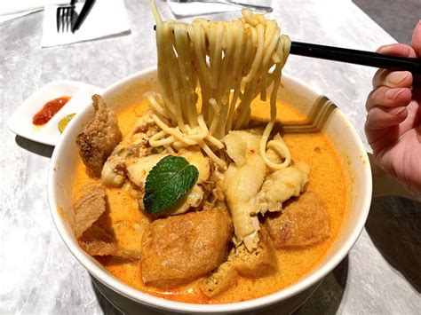 金爸爸papparich Cafe｜台中新光餐廳推薦，正宗馬來西亞餐廳，必點叻沙咖哩、海南雞、牛肉拋餅
