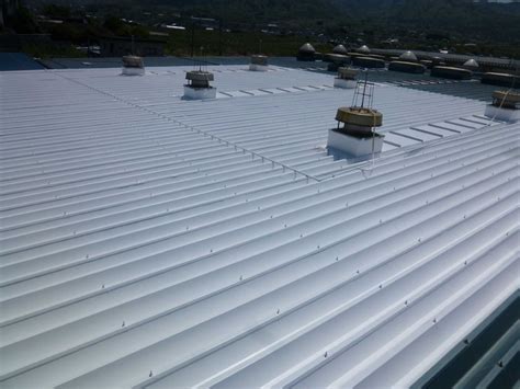 アステック長野工場鉄板屋根施工
