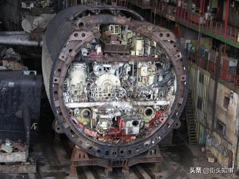 蛟龍號深潛器載人下潛六千多米，是否意味著我國潛艇製造技術進步 每日頭條