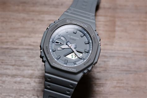 What Is An Analog Watch And How Do They Compare To Digital