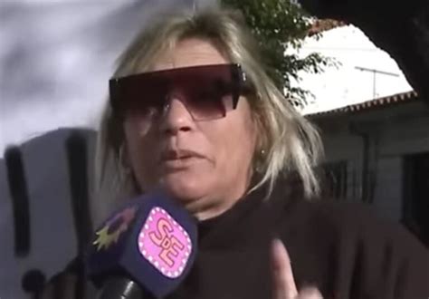 La Madre De L Gante Explosiva Con La Nueva Novia Del Artista Tn