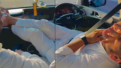 This Mahindra XUV700 Driver Is The Most Stupid Ive Ever Seen Car Blog India