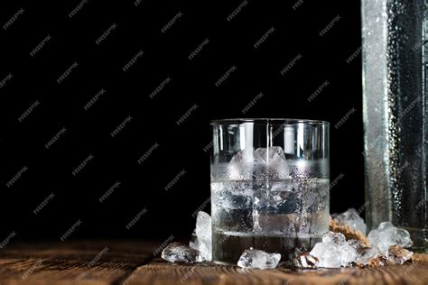 Premium Photo Vodka On The Rocks