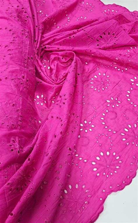Layse Bordada Pink Modelo N42 SóTecidos Todo site em 12x sem Juros
