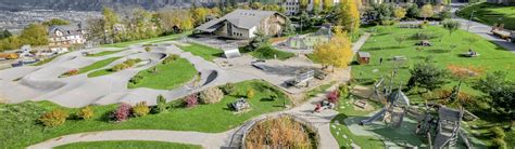 Plantations Mairie De Combloux 74