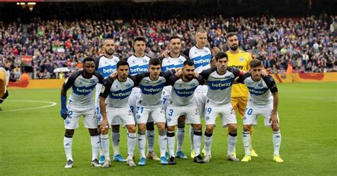 Equipos De FÚtbol Onces Históricos Y Actuales