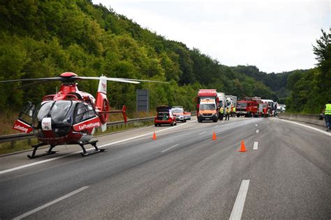 FOTOS Sinsheim Vollsperrung Und Stau Nach Lkw Unfall Auf A Richtung Mannheim Region