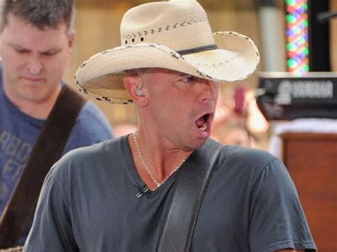 Kenny Chesney Is One Great Boss Tsm Interactive