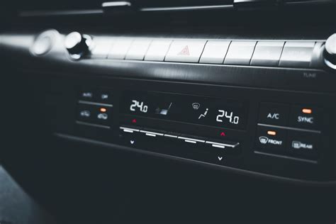 너무 차가워도 안돼” 여름철 차량 에어컨 더 시원하게 유지하는 법 뉴오토포스트