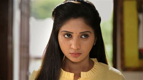 Watch Sillunu Oru Kaadhal Season 1 Episode 470 Nisha Overhears Kayal