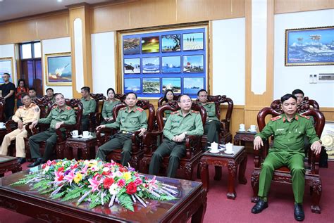 Thắt Chặt Quan Hệ Phối Hợp Giữa Cand Và Lực Lượng Hải Quân Việt Nam Nơi