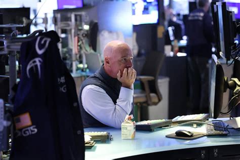 희비 엇갈린 3분기 투자성적표…개미 ‘울상·외인 ‘방긋