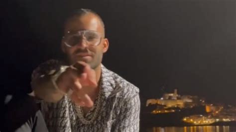 Jesé Le Canta En Plena Calle A Aurah Ruiz Su Nueva Canción Dándolo