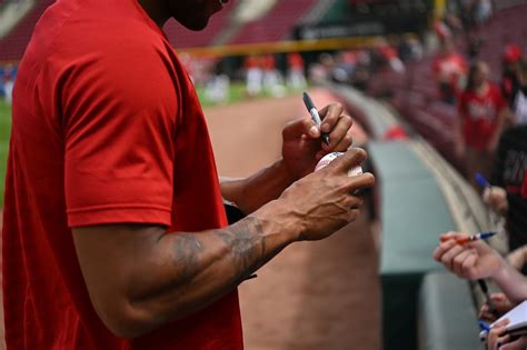 Photos Inside The Cincinnati Reds Vs Los Angeles Dodgers Game That
