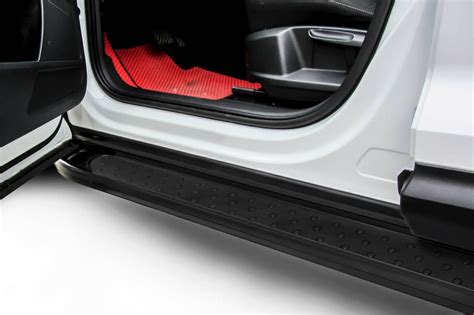 Пороги алюминиевые "Standart Black" 1700 черные Slitkoff для Chery ...