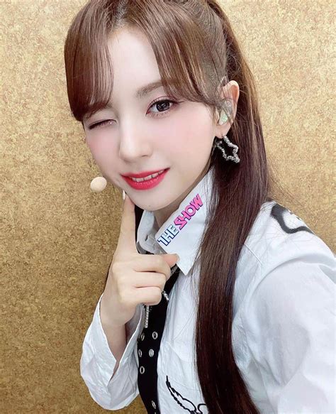 渡邉理佐 ファンアカウントさんのインスタグラム写真 渡邉理佐 ファンアカウントinstagram 「 마시로 坂本舞白
