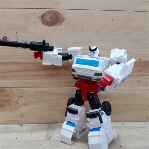 Jual Robot Transformers Pocket War Ratchet Ambulance Mobil Ambulans Shopee Indonesia
