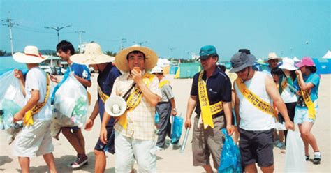 [한국교회 신앙의 향기를 찾아― 19 강원 양양 하조대교회] 해수욕장 쓰레기
