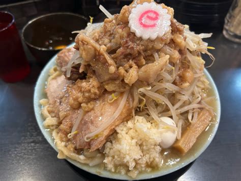 『豚増しラーメン¥1500あぶら増し¥70生玉子¥70』自家製麺 No11のレビュー ラーメンデータベース