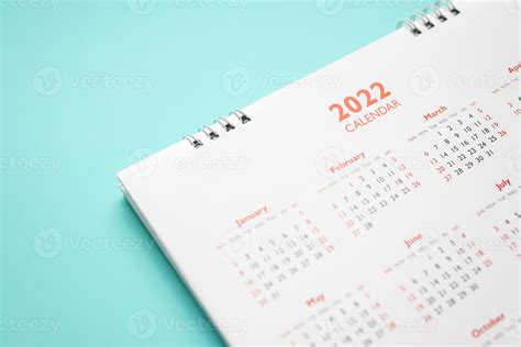 Page de calendrier 2022 sur fond bleu concept de réunion de rendez vous