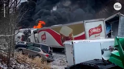 Snowy Pennsylvania Interstate Shutdown At Least Six Dead In Pileup