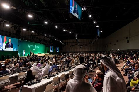116 دولة مشاركة في قمة المناخ تتعهد بمضاعفة قدرات الطاقة النظيفة مستقبلاً