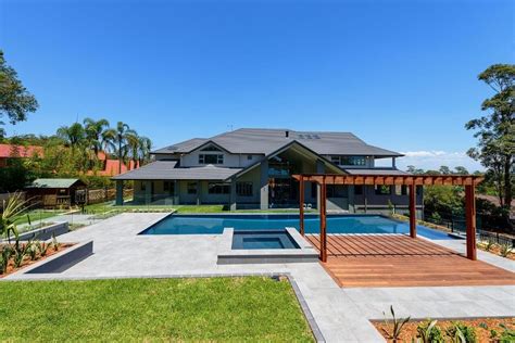 Ezarri Space Taurus Stone Collective