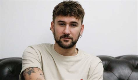 Dani Fernández Il Cantante Spagnolo Si Abbassa Le Mutande Bitchyx