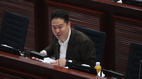 選民登記對新來港人士針對性宣傳 周浩鼎促更改「通常居住」概念