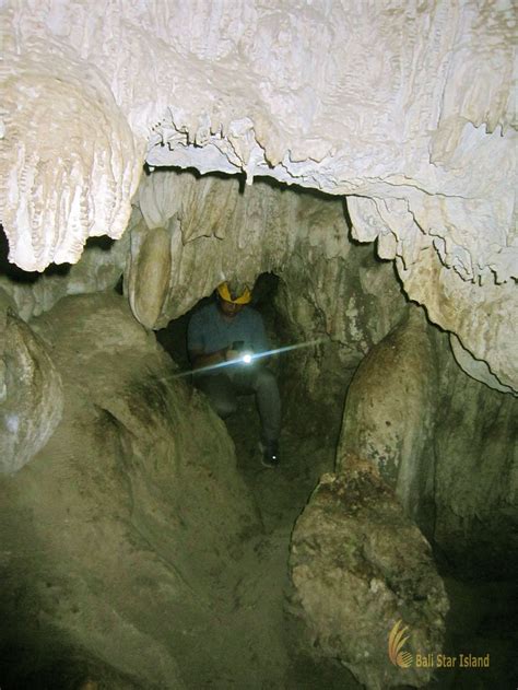 Batu Cermin Cave Labuan Bajo Flores Komodo National Park