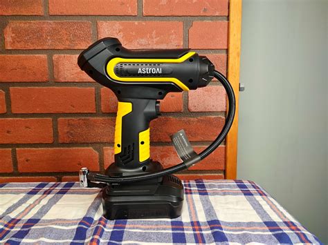 Review Of The Astroai Cordless Tire Inflator Air Compressor Hubpages