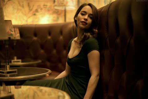 Most Popular Celebs In 2015 Game Of Thrones Actress Emilia Clarke