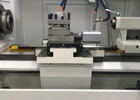 Saddle Heavy Duty Lathe Machine Rectangular Guide Rail Cn K560 South