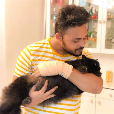 Vivek Vishwakarma V Vivek0 On Threads