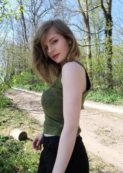 Fan Casting Ella Freya As Lunafreya Nox Fleuret In The Astonishing Final Fantasy Xv Edition On