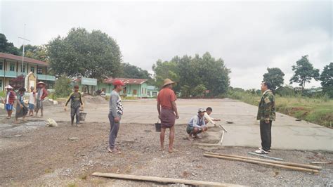 နောင်တရားမြို့ အ ထ ကကျောင်း၌ ကျောင်းစုဝေးကွင်းကို ဒေသခံများက ကိုယ့