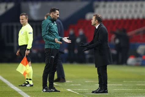 Psg Istanbul Basaksehir Suspended After Fourth Official Accused Of