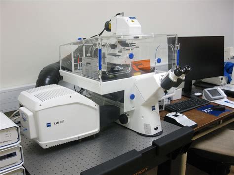 Microscope Confocal Bionoveo