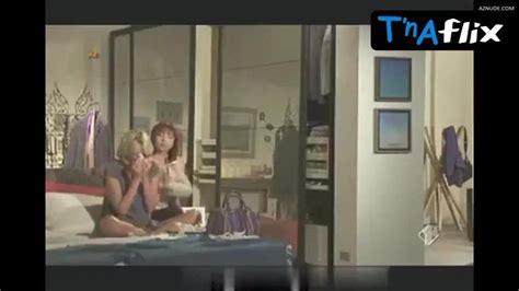 Alessia Marcuzzi Lesbian Scene In Everyday Italian