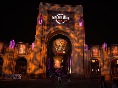 A Beginners Guide To Universals Halloween Horror Nights Lore