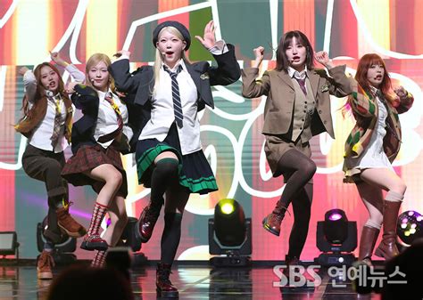 [e포토] 빌리 귀여운 소녀들의 스쿨룩 콘셉트