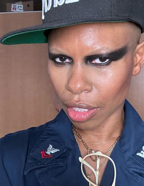 Skin Cantante Chi è Biografia Età Altezza Carriera Canzoni