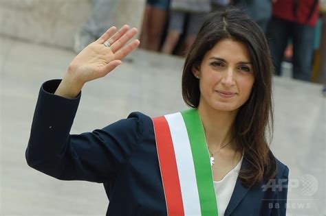 ローマ初の女性市長が就任、イタリア 写真10枚 国際ニュース：afpbb News