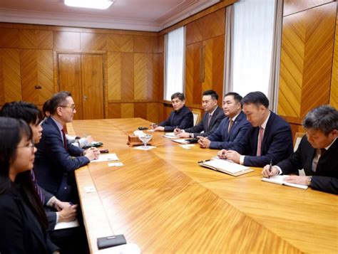 УИХ ын дэд дарга Б Пүрэвдорж Бүгд Найрамдах Сингапур Улсаас манай улсад суугаа Элчин сайдыг