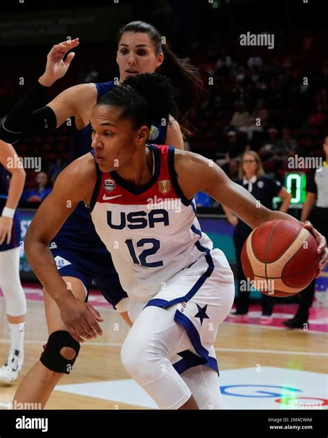 United States Alyssa Thomas Runs Past Serbias Dragana Stankovic