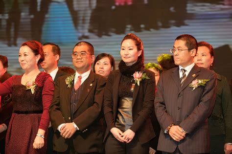 全球战略 成就梦想 隆力奇年度大会公关活动策划品牌设计策划文化艺术活动策划苏州市飞天广告有限公司