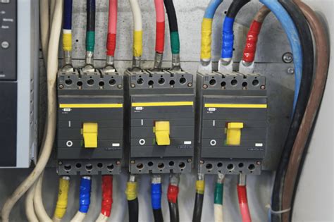 How To Know If A Circuit Breaker Is Bad ESD LLC