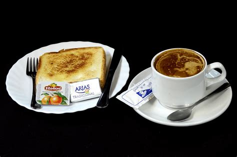 Tomillo Café Con Tostadas Mermelada Y Mantequilla